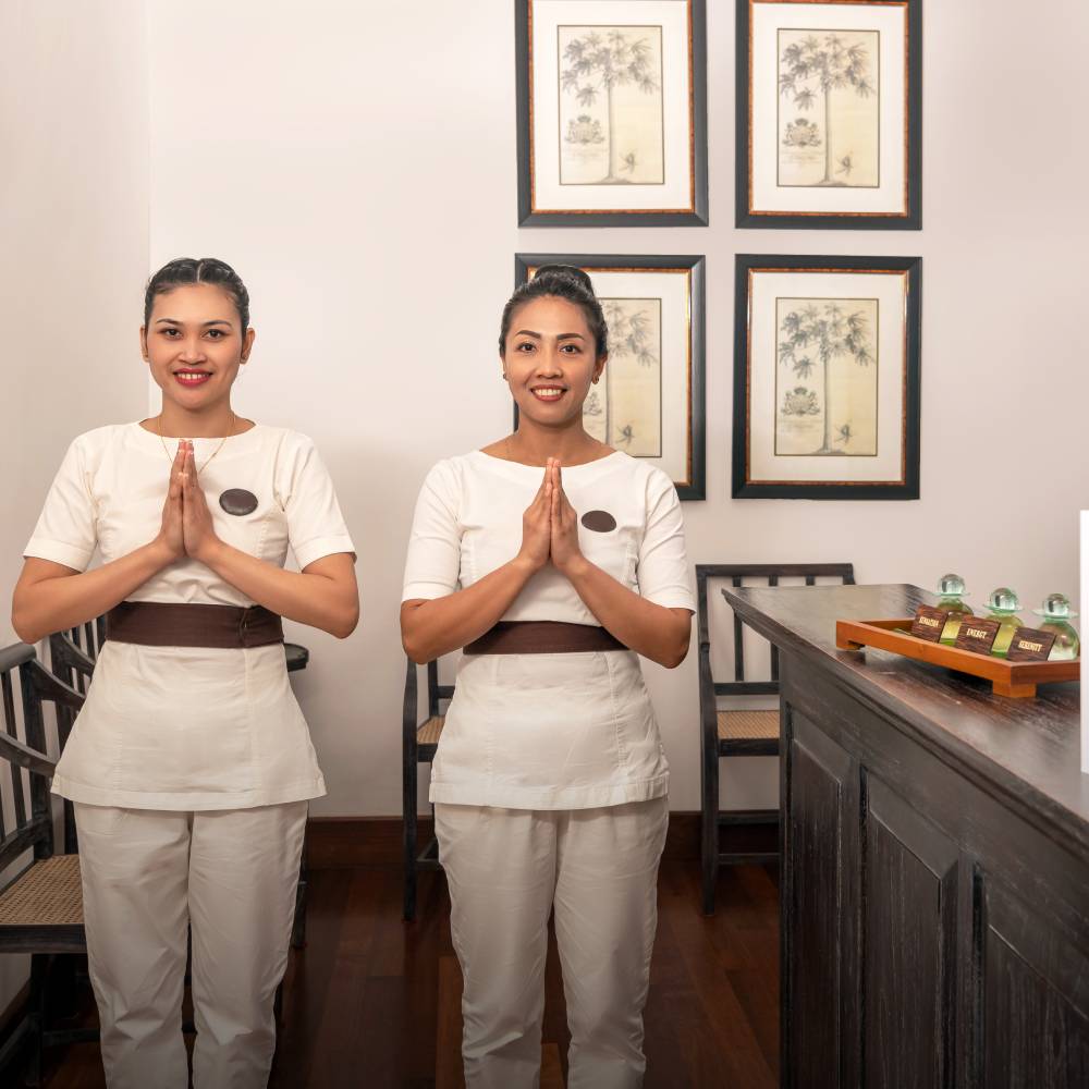 Experience colonial elegance | Luxury facilities at Grand Hotel